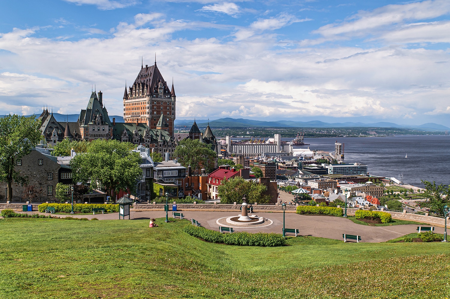 The Perfect Romantic Getaway in Quebec City | Chasing Poutine