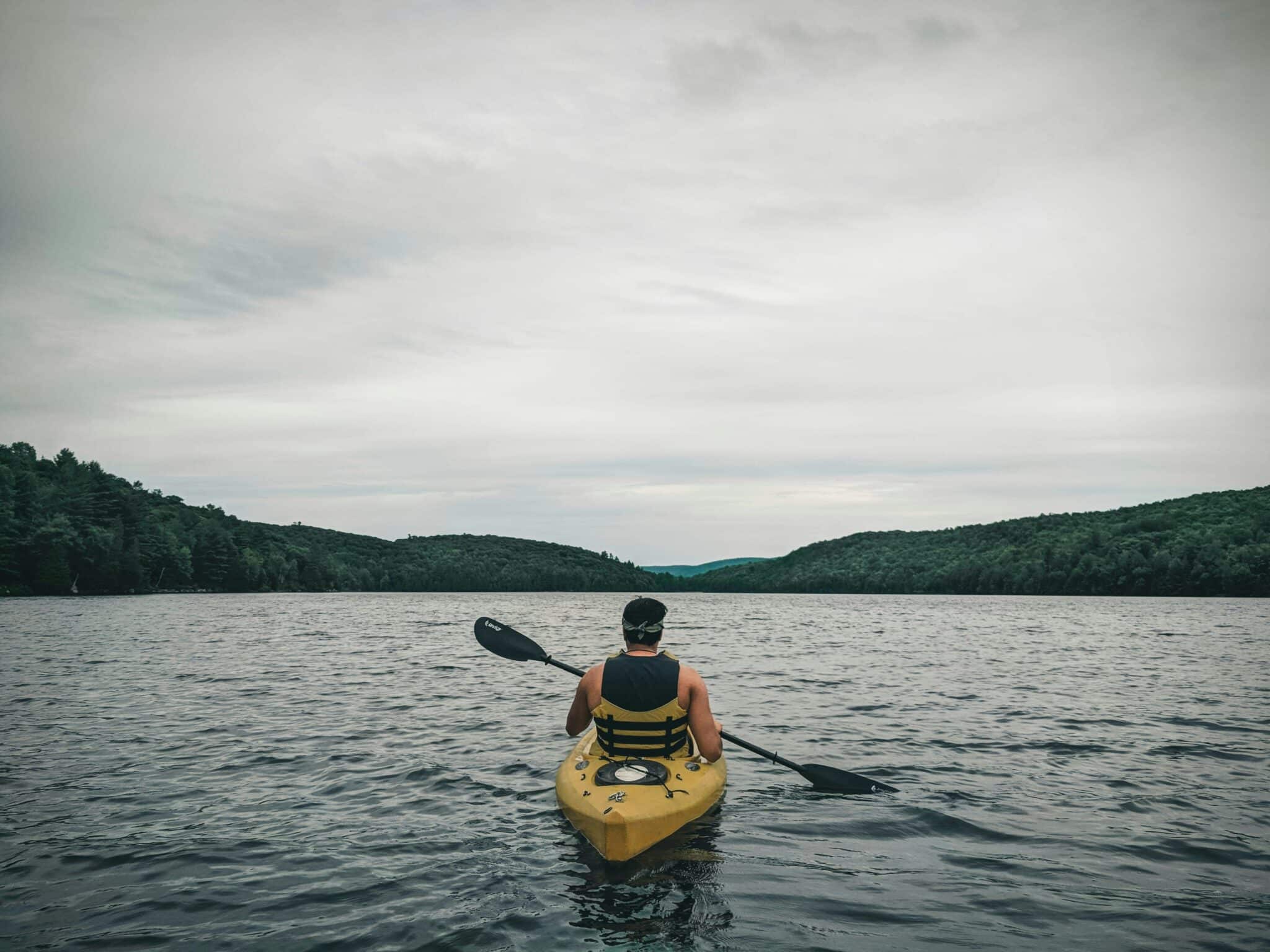 5 Best Lakes in Quebec, Canada to Visit Now | Chasing Poutine