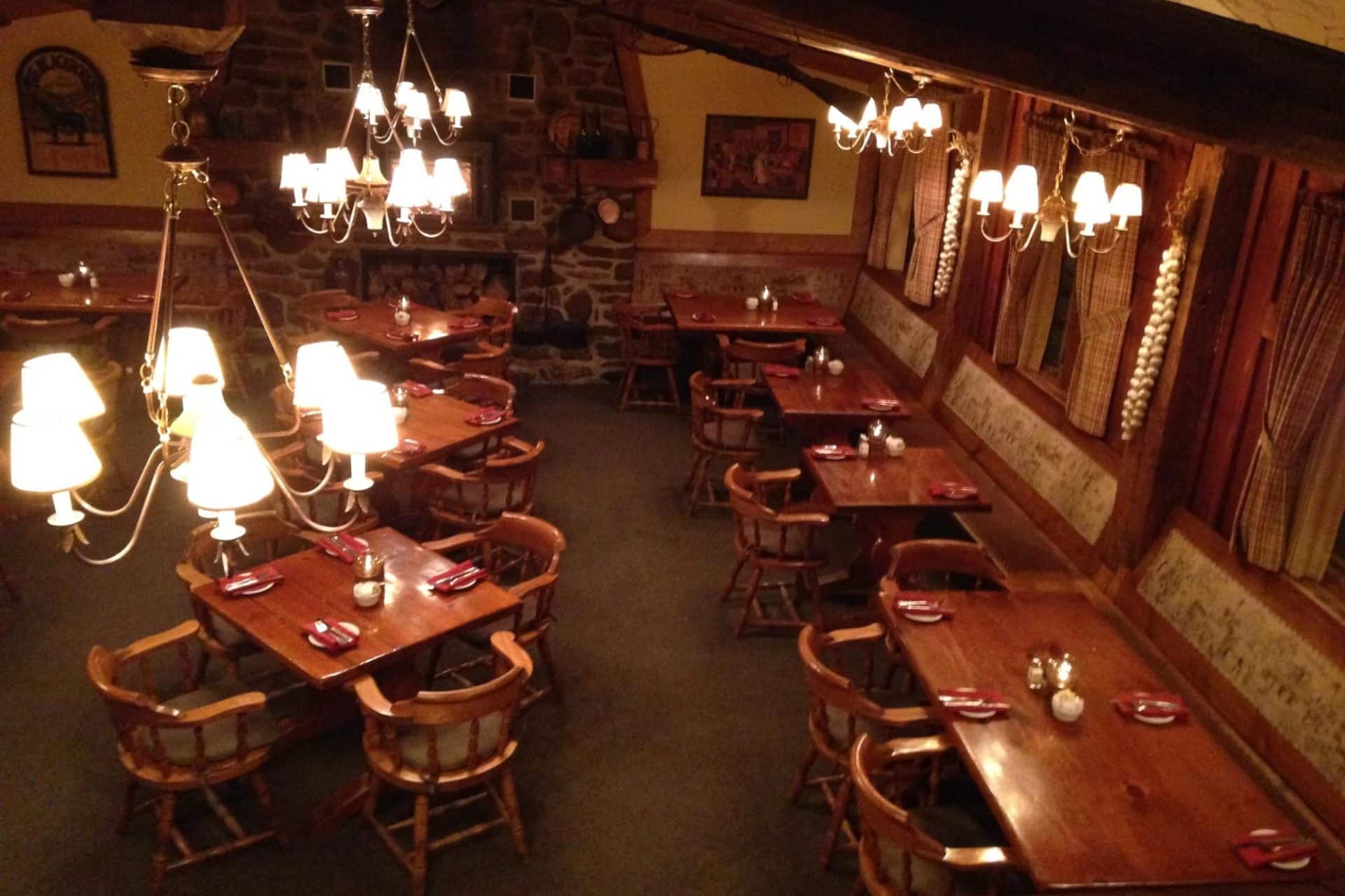 Top 5 Best Restaurants in Hudson, Quebec, Where to Eat! | Chasing Poutine