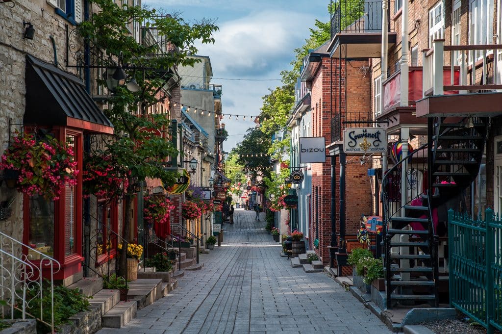 Historical Self-Guided Walking Tour of Quebec City | Chasing Poutine