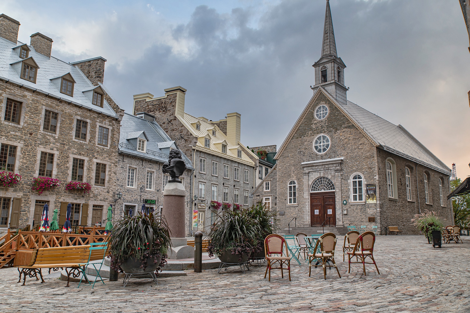 Historical Self-Guided Walking Tour of Quebec City | Chasing Poutine